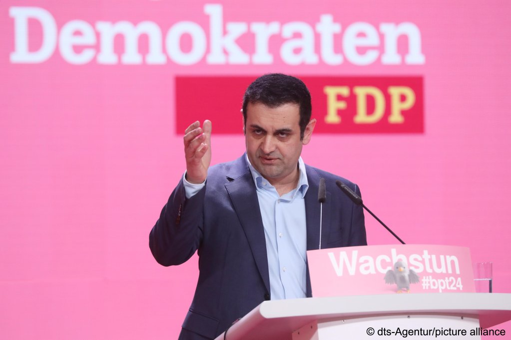 German government to continue welfare support for Ukrainians - InfoMigrants