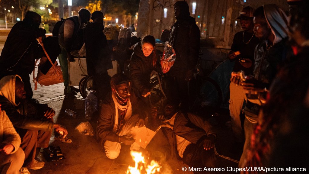 Spain: In Badalona, migrants living under a bridge say 'relocation is a ...