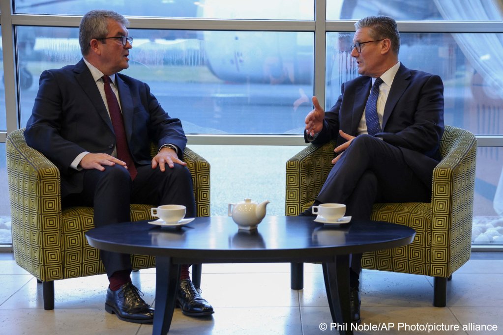 UK's Starmer 'interested' in Italian offshore migration solutions ...