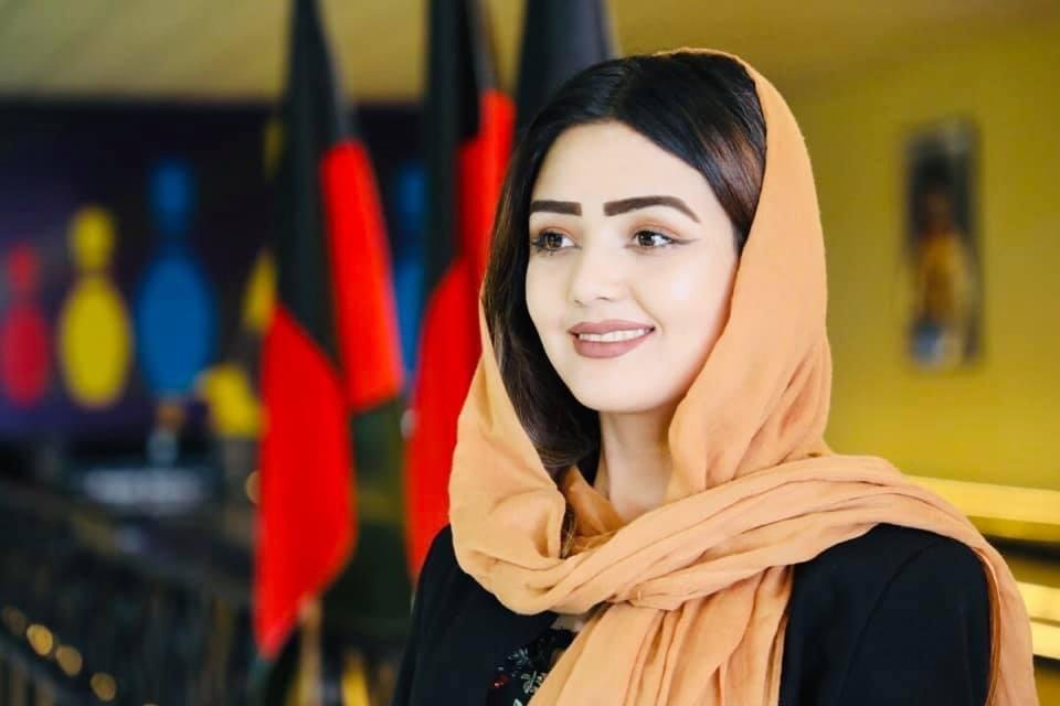 "C'est une année volée par les Taliban" : Nilofar, une jeune Afghane sur la route de l'exil ...